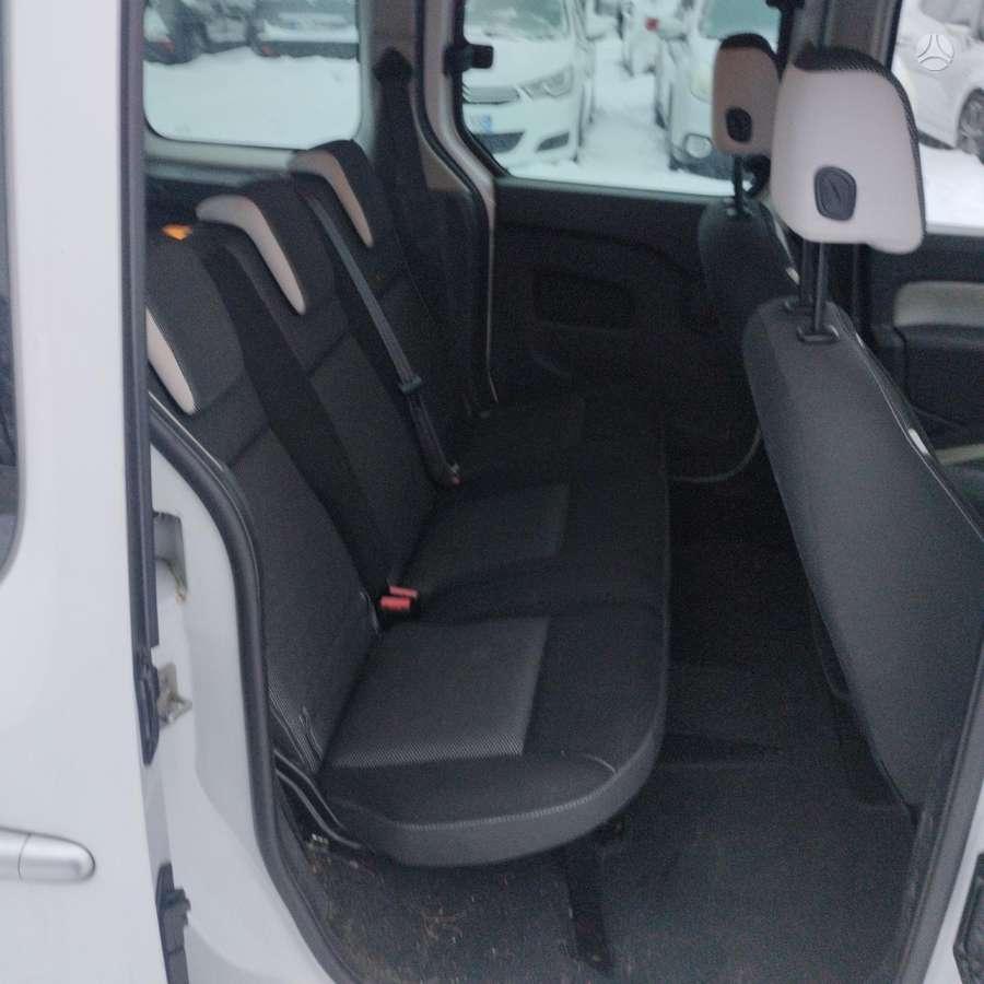 Balts Renault Kangoo 2013 Tauragė, ar dzinēja tilpumu 1.50 L un nobraukumu 270 tūkst. km par 3700 €, foto 6 vietnē AUTOMOTO.COM.LV