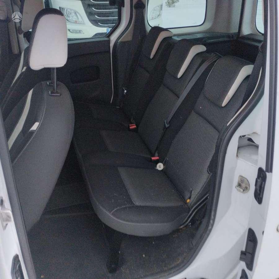 Balts Renault Kangoo 2013 Tauragė, ar dzinēja tilpumu 1.50 L un nobraukumu 270 tūkst. km par 3700 €, foto 8 vietnē AUTOMOTO.COM.LV