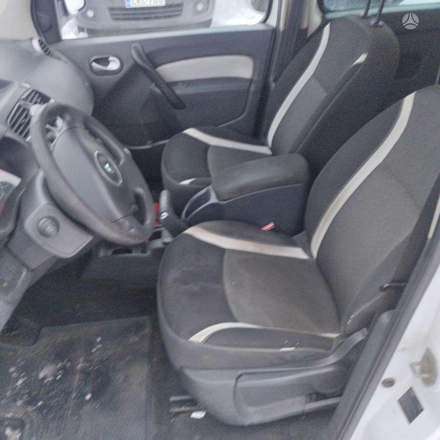 Balts Renault Kangoo 2013 Tauragė, ar dzinēja tilpumu 1.50 L un nobraukumu 270 tūkst. km par 3700 €, foto 11 vietnē AUTOMOTO.COM.LV
