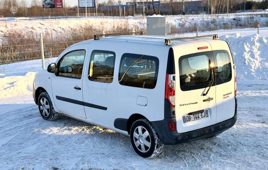 Balts Renault Kangoo 2014 Tauragė, ar dzinēja tilpumu 1.46 L un nobraukumu 200 tūkst. km par 5400 €, foto 16 vietnē AUTOMOTO.COM.LV