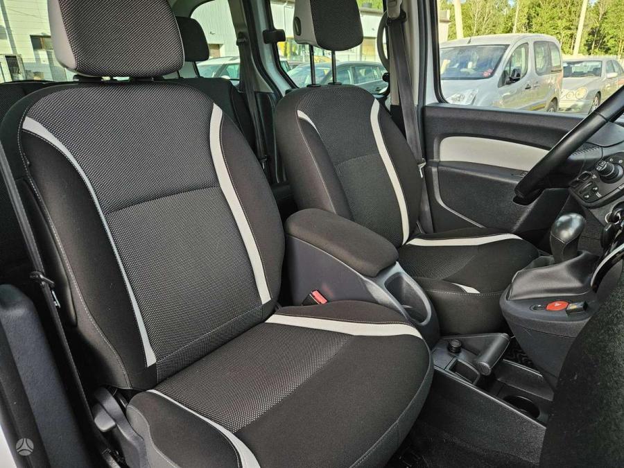 Белый Рено Кенгу 2014 в Радвилишкис, объемом двигателя 1.60 л и пробегом 151 тыс. км за 6300 €, фото 14 на AUTOMOTO.COM.LV