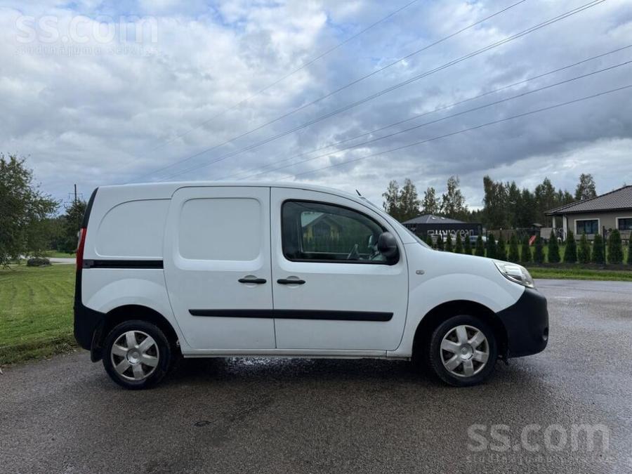 Белый Рено Кенгу 2014 в Рига, объемом двигателя 1.50 л и пробегом 325 тыс. км за 3800 €, фото 5 на AUTOMOTO.COM.LV
