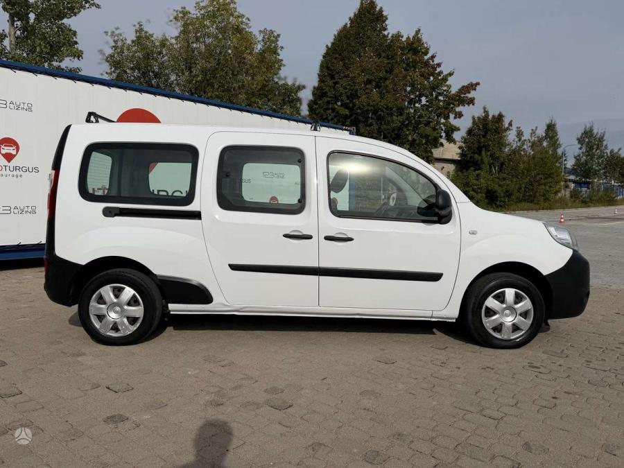 Balts Renault Kangoo 2014 Tauragė, ar dzinēja tilpumu 1.46 L un nobraukumu 200 tūkst. km par 5300 €, foto 8 vietnē AUTOMOTO.COM.LV