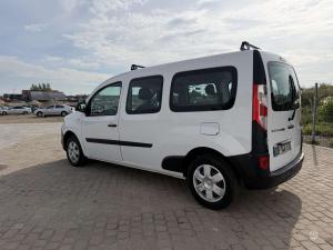 Balts Renault Kangoo 2014 Tauragė, ar dzinēja tilpumu 1.46 L un nobraukumu 200 tūkst. km par 5300 €, foto 12 vietnē AUTOMOTO.COM.LV