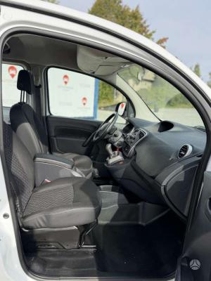 Balts Renault Kangoo 2014 Tauragė, ar dzinēja tilpumu 1.46 L un nobraukumu 200 tūkst. km par 5300 €, foto 16 vietnē AUTOMOTO.COM.LV