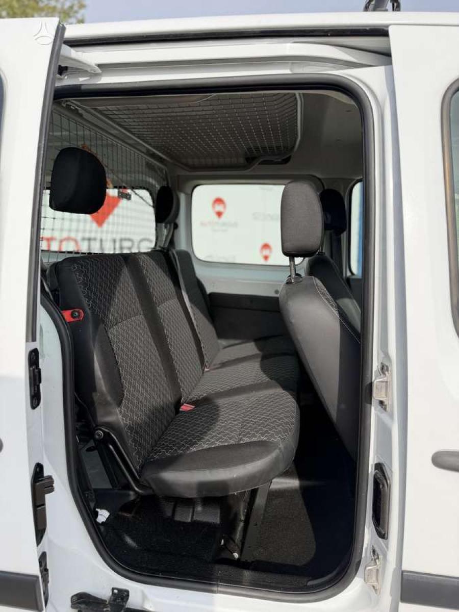 Balts Renault Kangoo 2014 Tauragė, ar dzinēja tilpumu 1.46 L un nobraukumu 200 tūkst. km par 5300 €, foto 18 vietnē AUTOMOTO.COM.LV