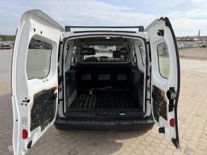 Balts Renault Kangoo 2014 Tauragė, ar dzinēja tilpumu 1.46 L un nobraukumu 200 tūkst. km par 5300 €, foto 20 vietnē AUTOMOTO.COM.LV