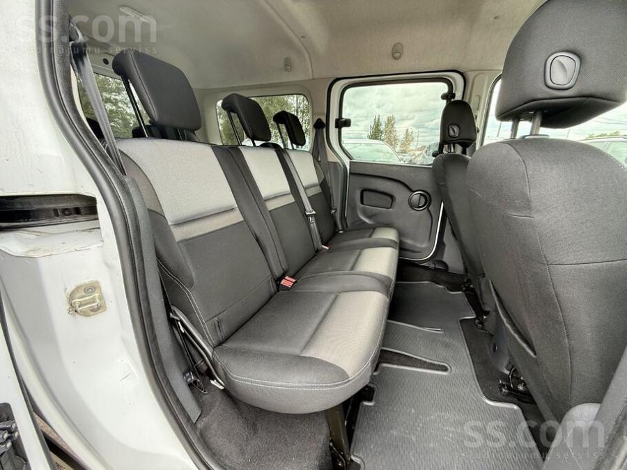 White Renault Kangoo 2017 in Riga, with an engine capacity of 1.50 L and mileage of 0 thousand km for 6550 €, photo 15 on AUTOMOTO.COM.LV