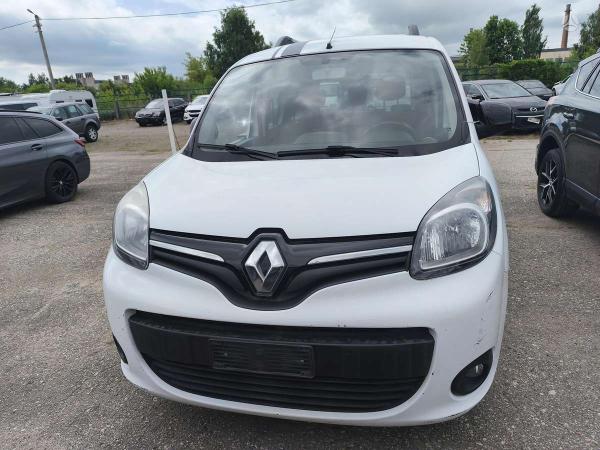 Balts Renault Kangoo 2017 Panevēža, ar dzinēja tilpumu 1.46 L un nobraukumu 188 tūkst. km par 5800 €, foto 2 vietnē AUTOMOTO.COM.LV