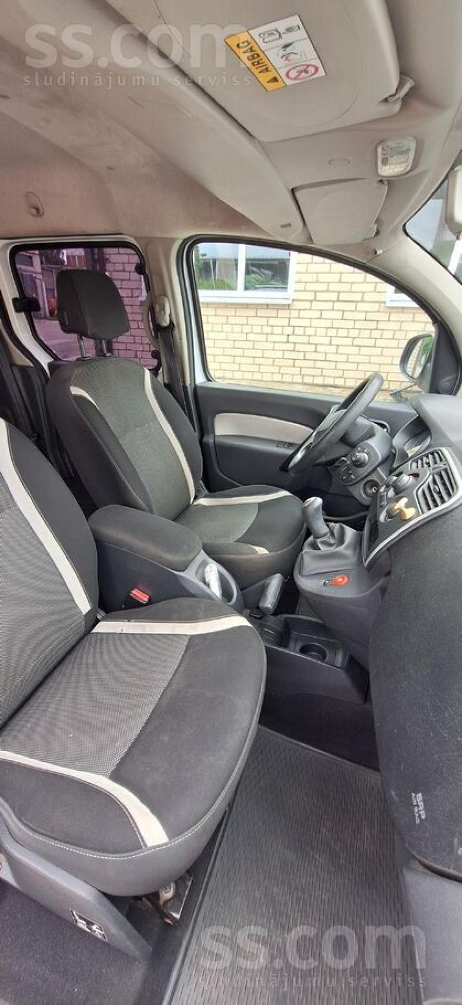 Balts Renault Kangoo 2017 Rīga, ar dzinēja tilpumu 1.50 L un nobraukumu 111 tūkst. km par 6100 €, foto 6 vietnē AUTOMOTO.COM.LV