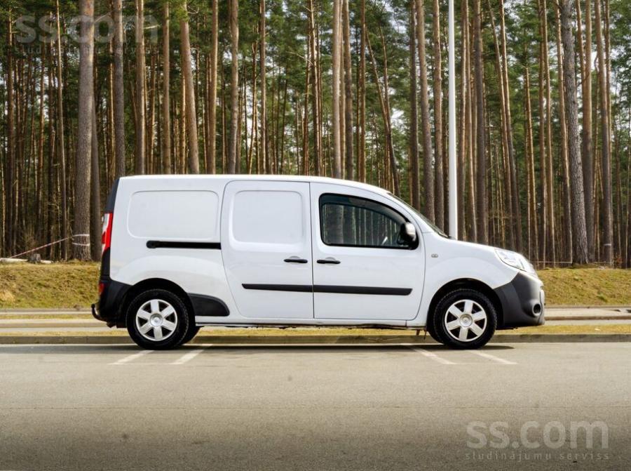 White Renault Kangoo 2018 in Riga, with an engine capacity of 1.50 L and mileage of 320 thousand km for 3990 €, photo 9 on AUTOMOTO.COM.LV