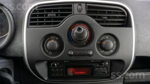 White Renault Kangoo 2018 in Riga, with an engine capacity of 1.50 L and mileage of 320 thousand km for 3990 €, photo 14 on AUTOMOTO.COM.LV
