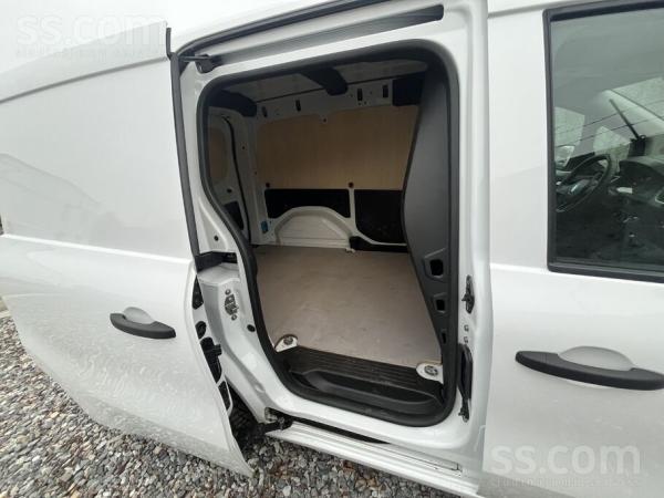 White Renault Kangoo 2022 in Riga, with an engine capacity of 1.50 L and mileage of 60 thousand km for 14900 €, photo 8 on AUTOMOTO.COM.LV