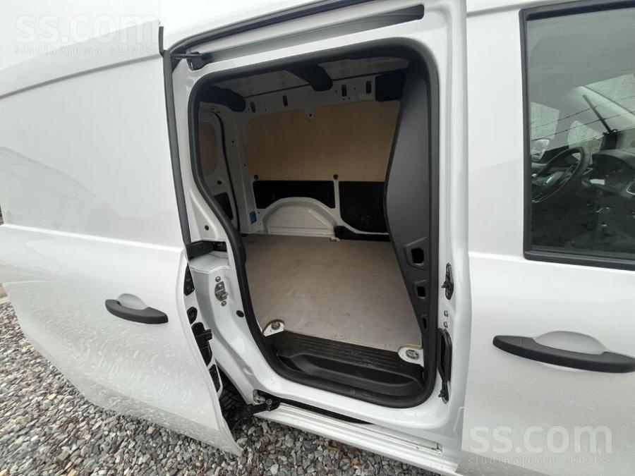 White Renault Kangoo 2022 in Riga, with an engine capacity of 1.50 L and mileage of 60 thousand km for 14900 €, photo 8 on AUTOMOTO.COM.LV