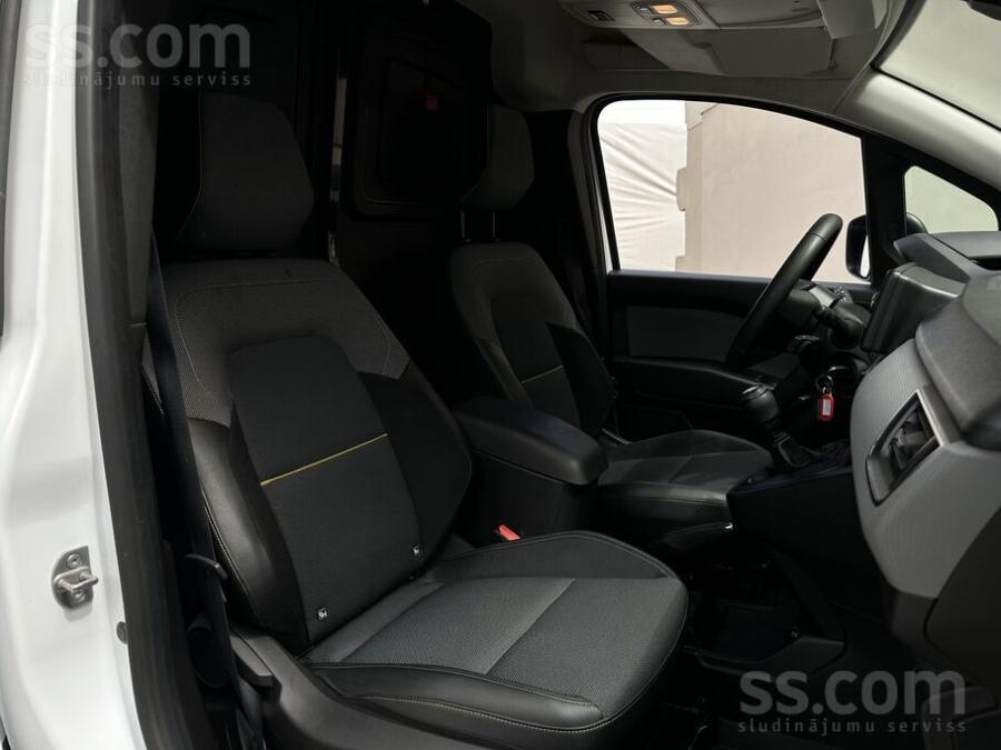 Balts Renault Kangoo 2022 Rīga, ar dzinēja tilpumu 1.50 L un nobraukumu 99 tūkst. km par 13950 €, foto 13 vietnē AUTOMOTO.COM.LV