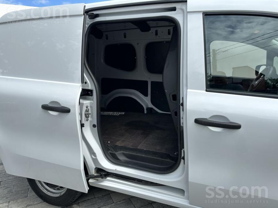 Balts Renault Kangoo 2022 Rīga, ar dzinēja tilpumu 1.50 L un nobraukumu 99 tūkst. km par 13950 €, foto 15 vietnē AUTOMOTO.COM.LV