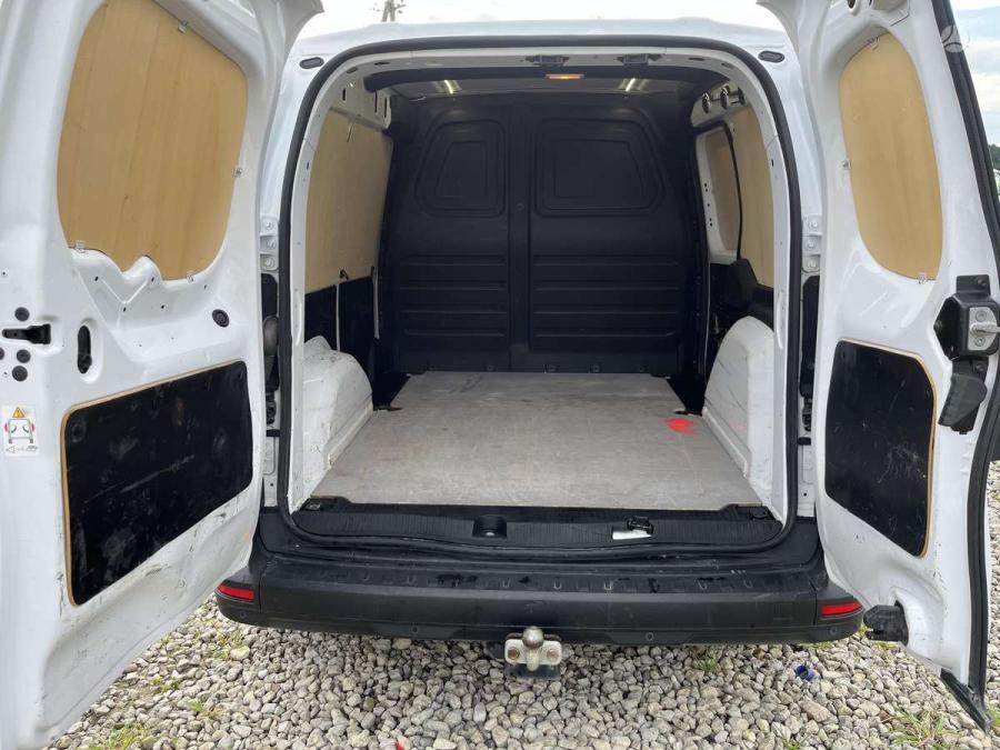 White Renault Kangoo 2023 in Taurage, with an engine capacity of 1.46 L and mileage of 167 thousand km for 11253 €, photo 15 on AUTOMOTO.COM.LV