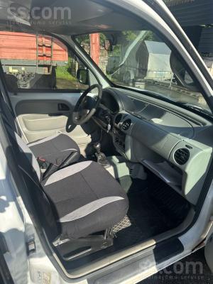 Balts Renault Kangoo 2003 Ludza, ar dzinēja tilpumu 1.60 L un nobraukumu 282 tūkst. km par 1500 €, foto 6 vietnē AUTOMOTO.COM.LV