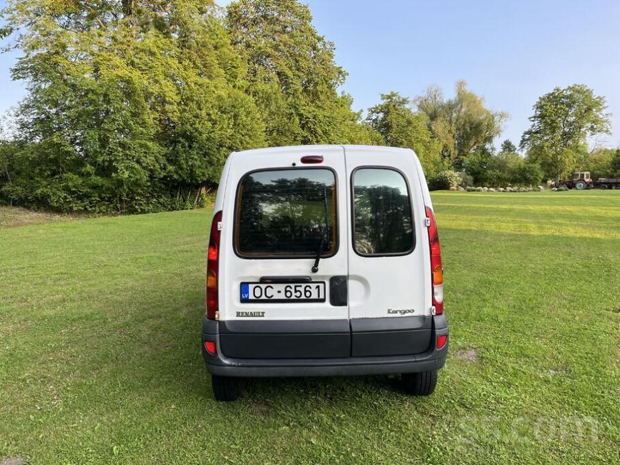 Balts Renault Kangoo 2005 Liepāja, ar dzinēja tilpumu 1.50 L un nobraukumu 288 tūkst. km par 1700 €, foto 4 vietnē AUTOMOTO.COM.LV