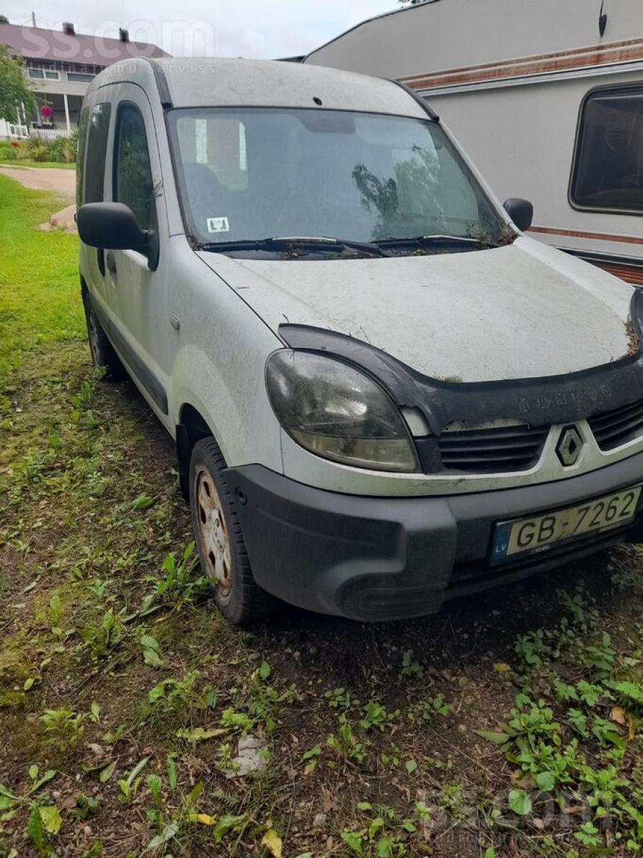 Balts Renault Kangoo 2006 Rēzekne, ar dzinēja tilpumu 1.60 L un nobraukumu 230 tūkst. km par 1100 €, foto 3 vietnē AUTOMOTO.COM.LV