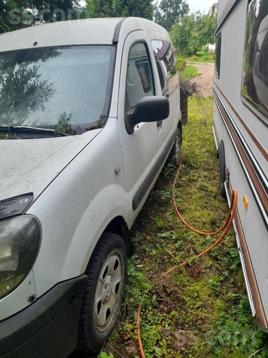Balts Renault Kangoo 2006 Rēzekne, ar dzinēja tilpumu 1.60 L un nobraukumu 230 tūkst. km par 1100 €, foto 4 vietnē AUTOMOTO.COM.LV