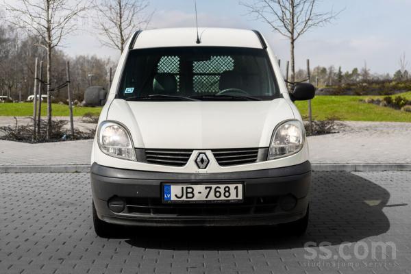 White Renault Kangoo 2008 in Jelgava, with an engine capacity of 1.40 L and mileage of 391 thousand km for 6990 €, photo 2 on AUTOMOTO.COM.LV