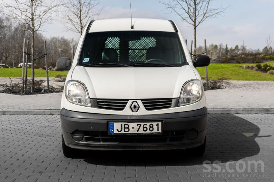 White Renault Kangoo 2008 in Jelgava, with an engine capacity of 1.40 L and mileage of 391 thousand km for 6990 €, photo 2 on AUTOMOTO.COM.LV