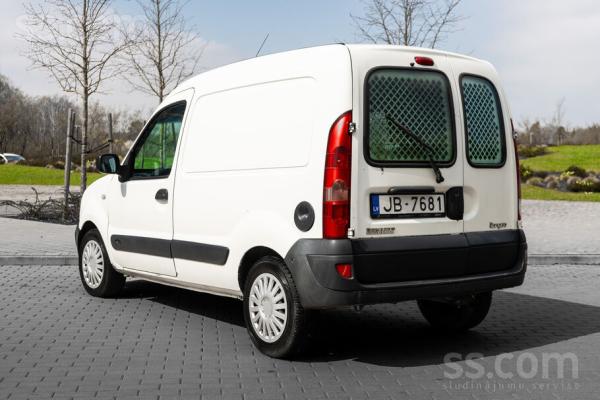 White Renault Kangoo 2008 in Jelgava, with an engine capacity of 1.40 L and mileage of 391 thousand km for 6990 €, photo 4 on AUTOMOTO.COM.LV