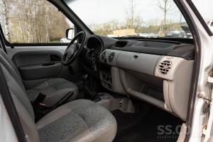 White Renault Kangoo 2008 in Jelgava, with an engine capacity of 1.40 L and mileage of 391 thousand km for 6990 €, photo 7 on AUTOMOTO.COM.LV