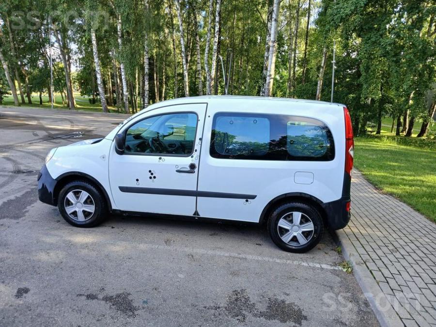 Белый Рено Кенгу 2008 в Рига, объемом двигателя 1.50 л и пробегом 285 тыс. км за 1400 €, фото 5 на AUTOMOTO.COM.LV