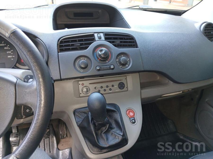 Белый Рено Кенгу 2008 в Рига, объемом двигателя 1.50 л и пробегом 285 тыс. км за 1400 €, фото 13 на AUTOMOTO.COM.LV
