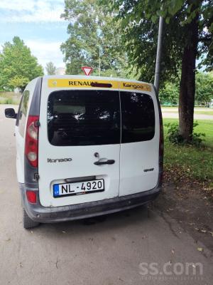 Белый Рено Кенгу 2009 в Огре, объемом двигателя 1.50 л и пробегом 430 тыс. км за 1650 €, фото 4 на AUTOMOTO.COM.LV