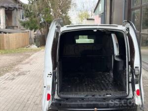 Balts Renault Kangoo 2011 Jēkabpils, ar dzinēja tilpumu 1.50 L un nobraukumu 547 tūkst. km par 2750 €, foto 7 vietnē AUTOMOTO.COM.LV