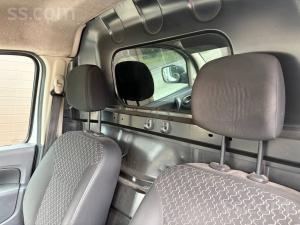 Balts Renault Kangoo 2011 Jēkabpils, ar dzinēja tilpumu 1.50 L un nobraukumu 547 tūkst. km par 2750 €, foto 8 vietnē AUTOMOTO.COM.LV