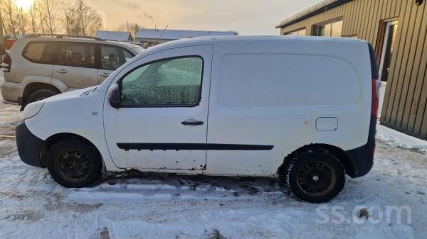 White Renault Kangoo 2013 in Jekabpils, with an engine capacity of 1.50 L and mileage of 241 thousand km for 3500 €, photo 7 on AUTOMOTO.COM.LV