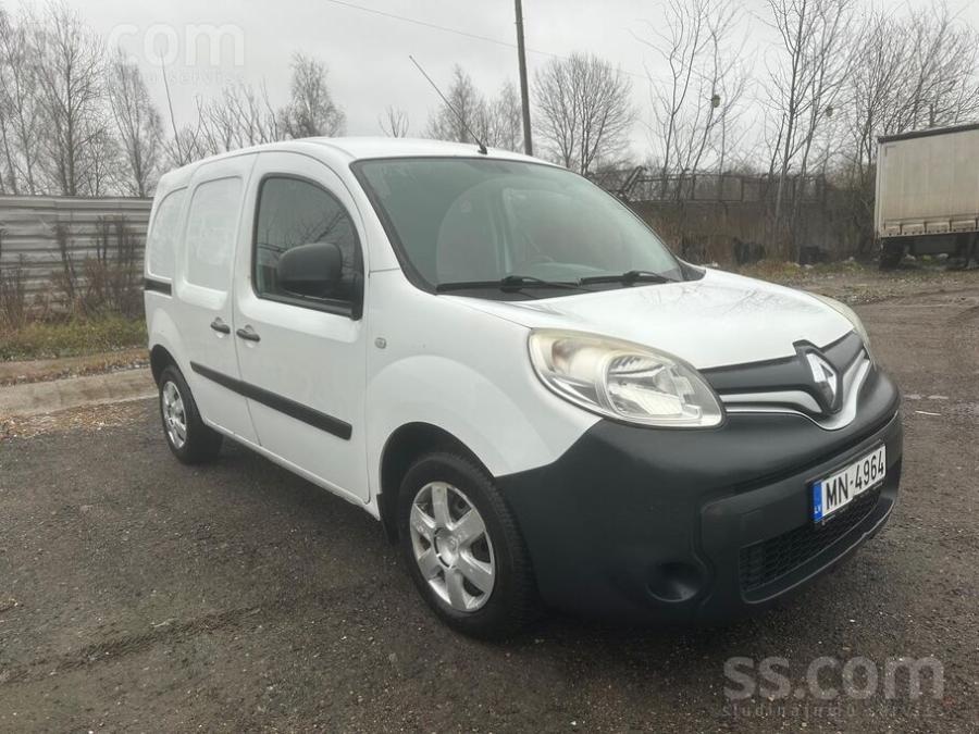 Balts Renault Kangoo 2014 Rīga, ar dzinēja tilpumu 1.50 L un nobraukumu 322 tūkst. km par 3200 €, foto 3 vietnē AUTOMOTO.COM.LV