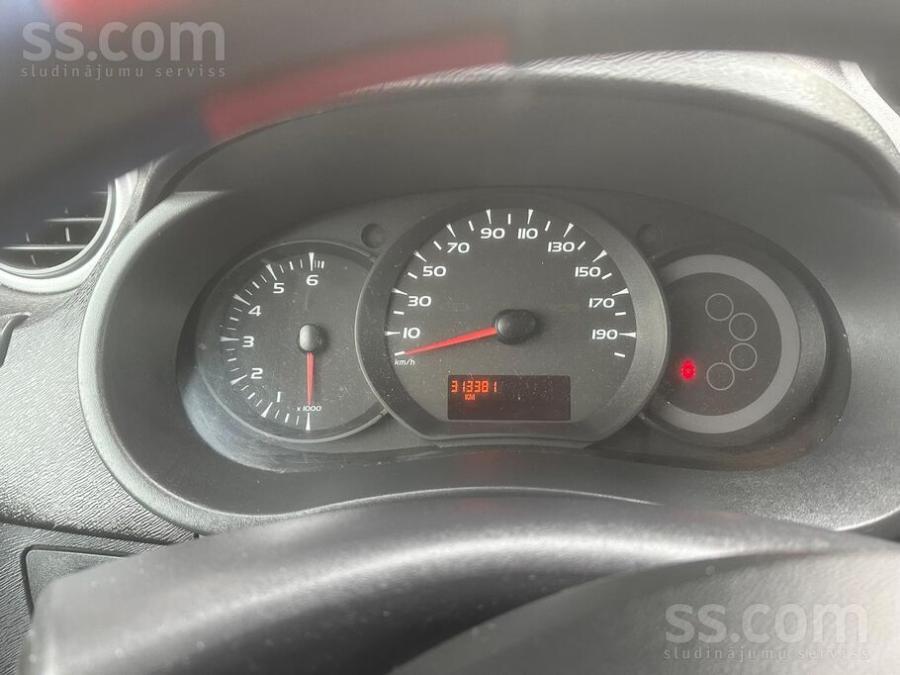 Balts Renault Kangoo 2014 Rīga, ar dzinēja tilpumu 1.50 L un nobraukumu 322 tūkst. km par 3200 €, foto 10 vietnē AUTOMOTO.COM.LV