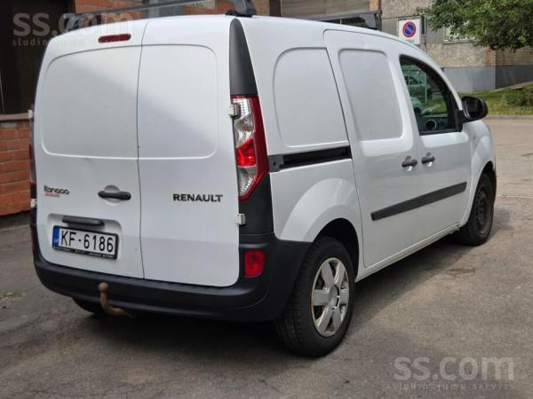 White Renault Kangoo 2015 in Riga, with an engine capacity of 1.50 L and mileage of 93 thousand km for 4598 €, photo 3 on AUTOMOTO.COM.LV