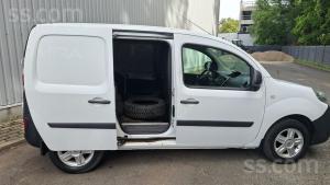 White Renault Kangoo 2016 in Riga, with an engine capacity of 1.50 L and mileage of 154 thousand km for 3990 €, photo 7 on AUTOMOTO.COM.LV