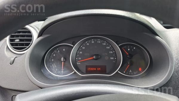 White Renault Kangoo 2016 in Riga, with an engine capacity of 1.50 L and mileage of 154 thousand km for 3990 €, photo 8 on AUTOMOTO.COM.LV