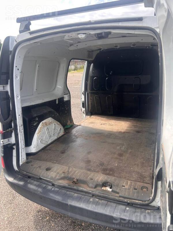 Balts Renault Kangoo 2019 Rīga, ar dzinēja tilpumu 1.50 L un nobraukumu 160 tūkst. km par 5000 €, foto 4 vietnē AUTOMOTO.COM.LV