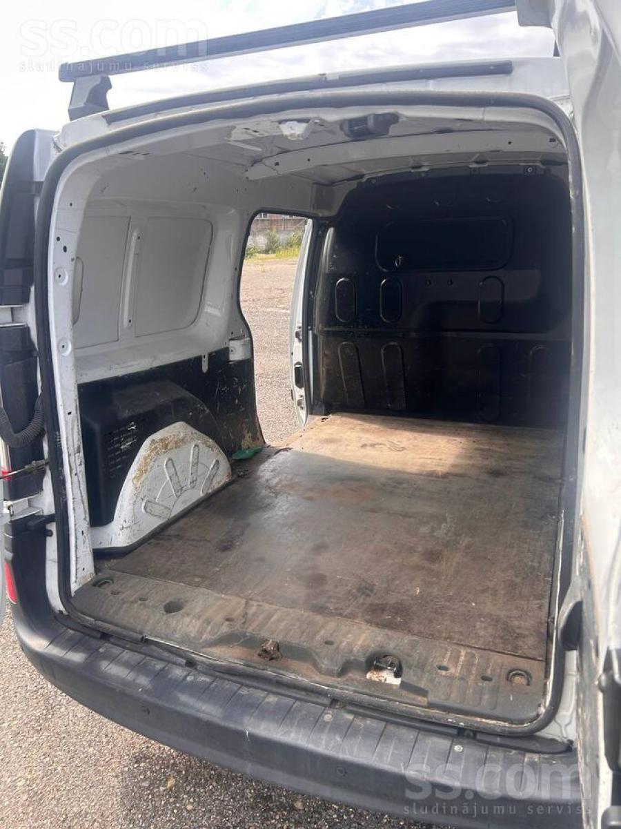 Balts Renault Kangoo 2019 Rīga, ar dzinēja tilpumu 1.50 L un nobraukumu 160 tūkst. km par 5000 €, foto 5 vietnē AUTOMOTO.COM.LV