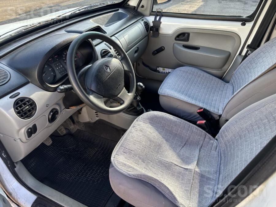 White Renault Kangoo 2004 in Riga, with an engine capacity of 1.50 L and mileage of 252 thousand km for 1300 €, photo 6 on AUTOMOTO.COM.LV