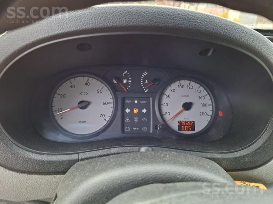 White Renault Kangoo 2005 in Riga, with an engine capacity of 1.60 L and mileage of 280 thousand km for 1700 €, photo 14 on AUTOMOTO.COM.LV