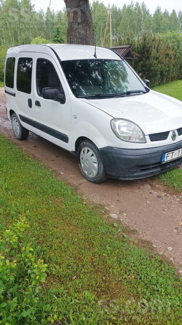 Balts Renault Kangoo 2006 Ogre, ar dzinēja tilpumu 1.60 L un nobraukumu 220 tūkst. km par 450 €, foto 1 vietnē AUTOMOTO.COM.LV