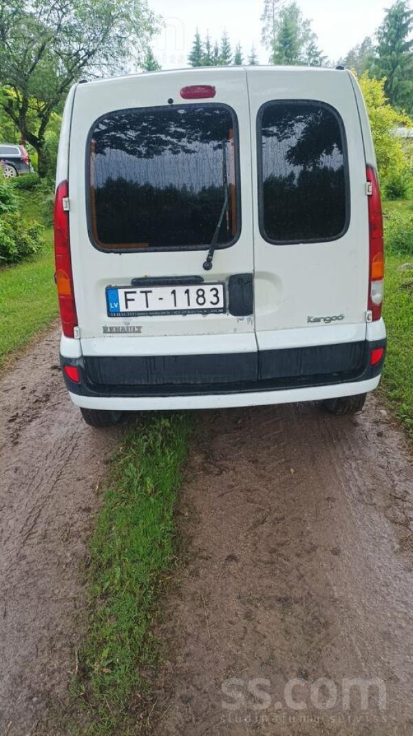 Balts Renault Kangoo 2006 Ogre, ar dzinēja tilpumu 1.60 L un nobraukumu 220 tūkst. km par 450 €, foto 3 vietnē AUTOMOTO.COM.LV