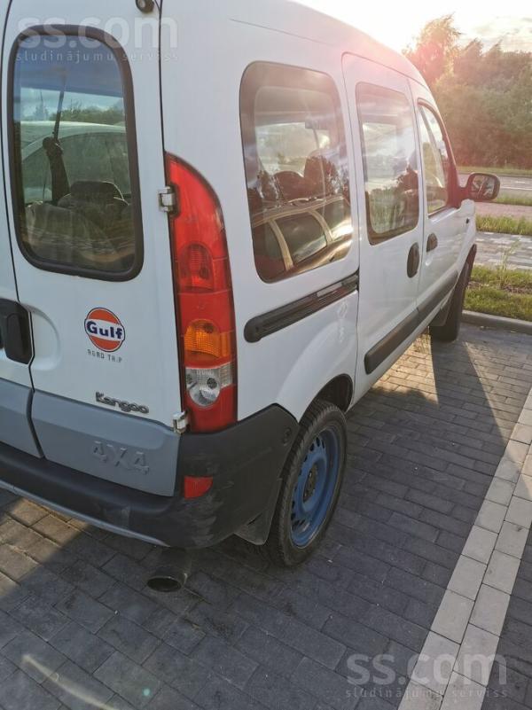 White Renault Kangoo 2007 in Jelgava, with an engine capacity of 1.60 L and mileage of 218 thousand km for 3000 €, photo 3 on AUTOMOTO.COM.LV