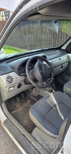 Balts Renault Kangoo 2008 Rīga, ar dzinēja tilpumu 1.40 L un nobraukumu 316 tūkst. km par 1400 €, foto 3 vietnē AUTOMOTO.COM.LV