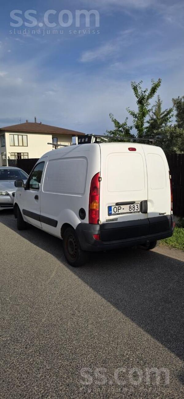 White Renault Kangoo 2008 in Riga, with an engine capacity of 1.40 L and mileage of 316 thousand km for 1400 €, photo 3 on AUTOMOTO.COM.LV