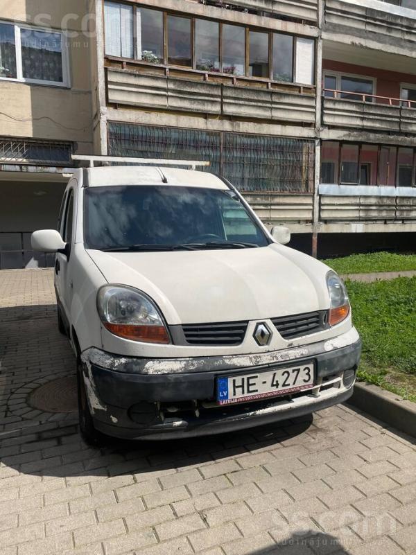 Balts Renault Kangoo 2008 Rīga, ar dzinēja tilpumu 1.60 L un nobraukumu 281 tūkst. km par 800 €, foto 3 vietnē AUTOMOTO.COM.LV